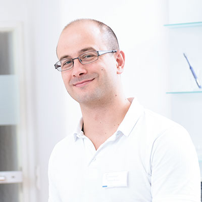 dimitar-minkov - Dr. Michael Pampel - Ihr Zahnarzt in Coburg